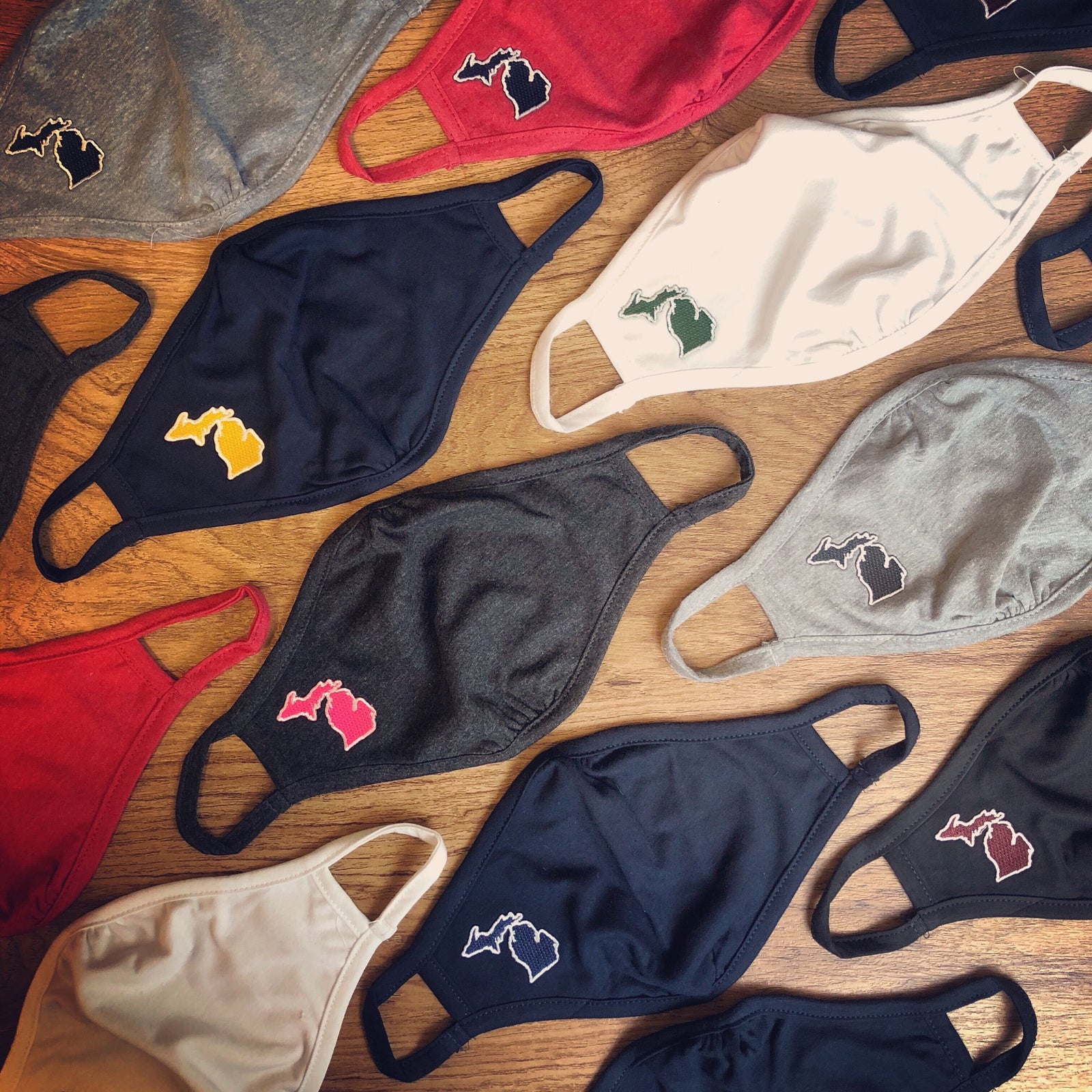 Michigan Face Mask - Adult (CLOSEOUT) – Michigan Awesome